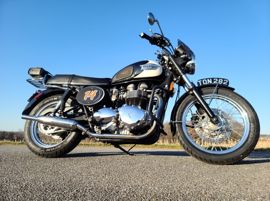 Motorcycle Rentals - Rent a Motorcycle | EagleShare